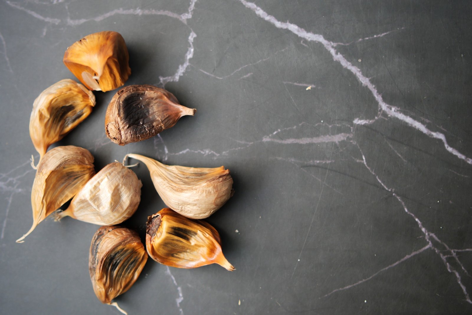 How To Make Black Garlic In a Rice Cooker